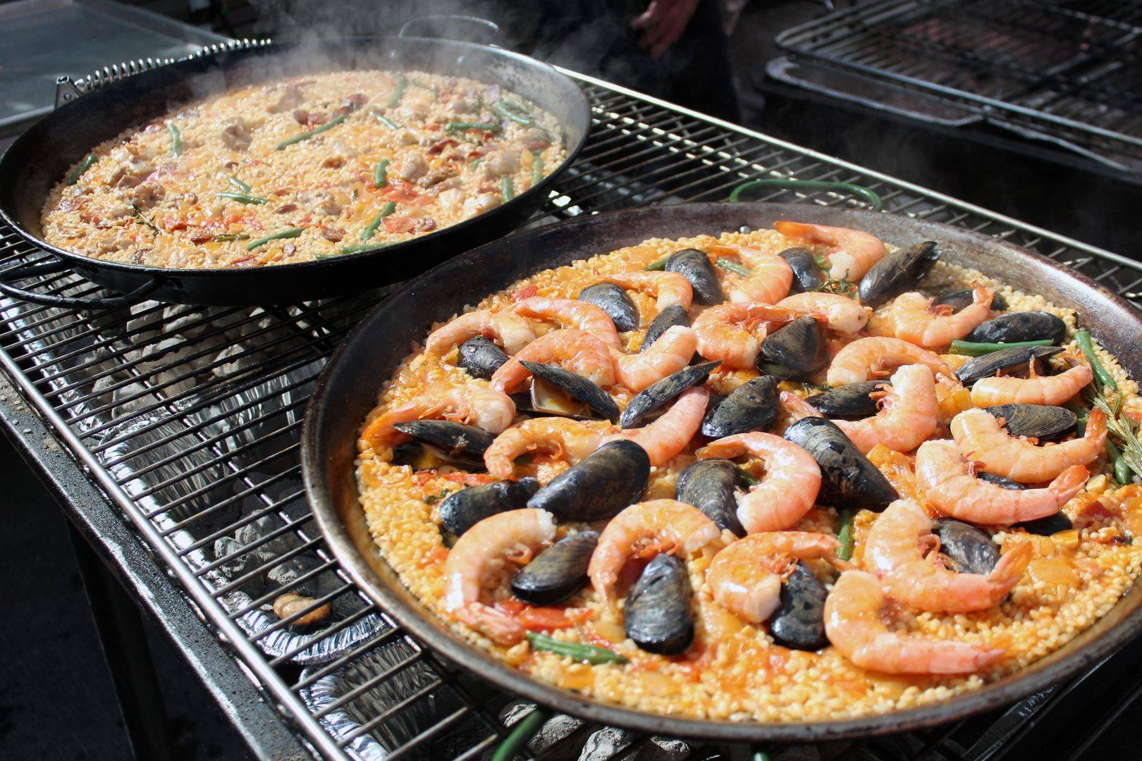Paella Party at your Place! - Zingerman's Deli
